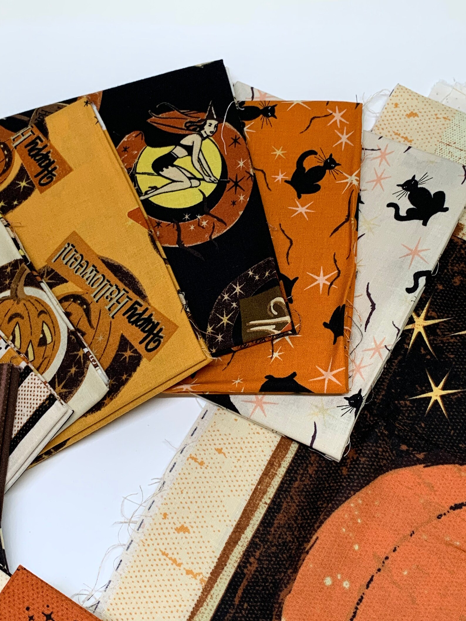 Retro Halloween Fat Quarter / Panel Bundle Clothworks Dan - Etsy
