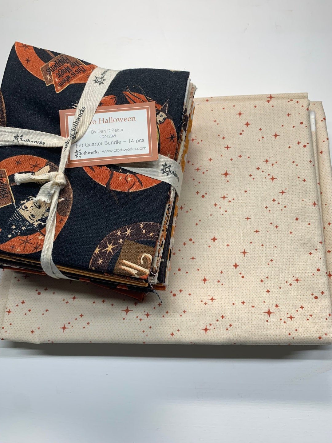 Retro Halloween Fat Quarter / Panel Bundle - Yardage - Clothworks - Dan ...