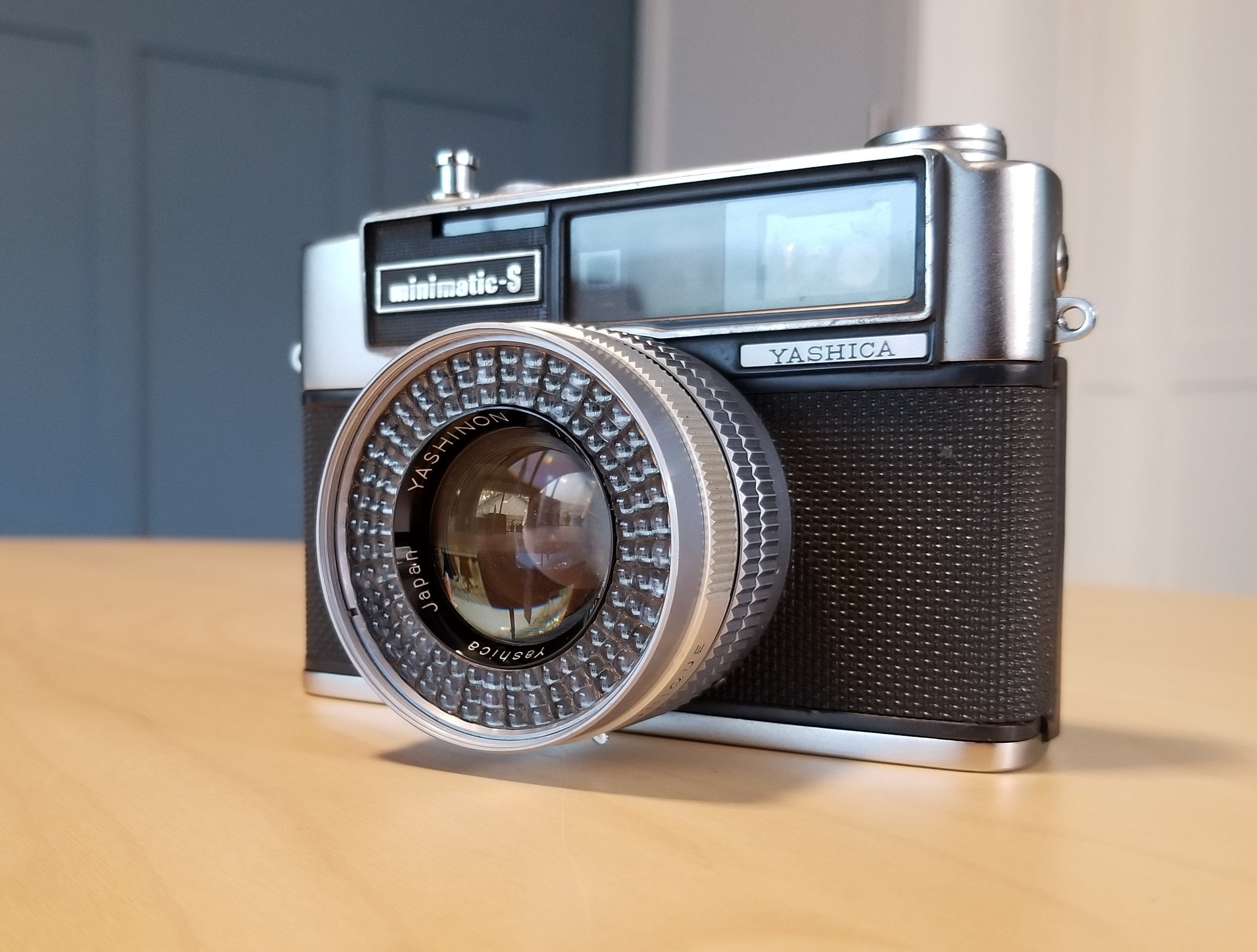 Classic Yashica Minimatic-S 35mm Film Camera - Auto Exposure - Super Clean, Shutter Fires, Light ...