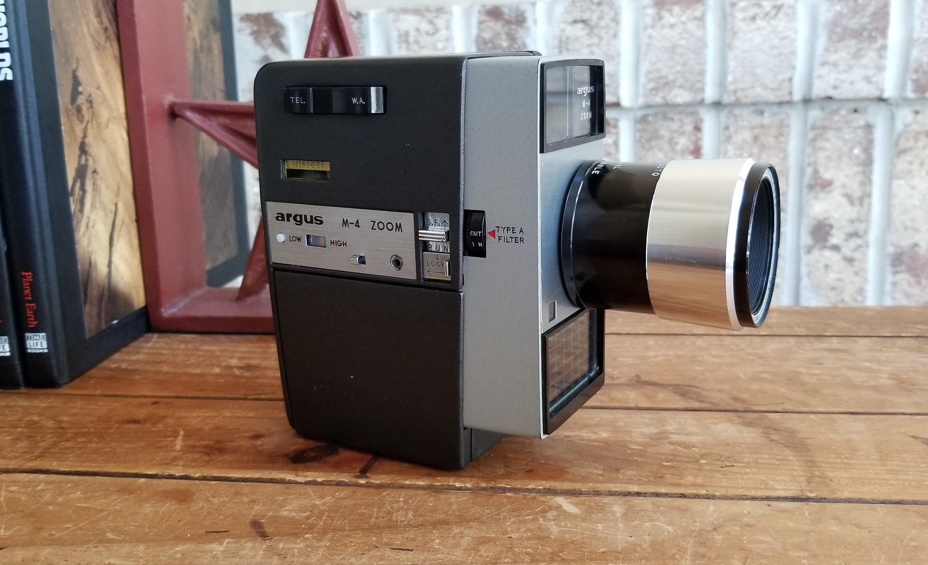 Argus M-4 Zoom 8mm Movie Camera w/ Argus f1.9 10-27mm Zoom Lens ...