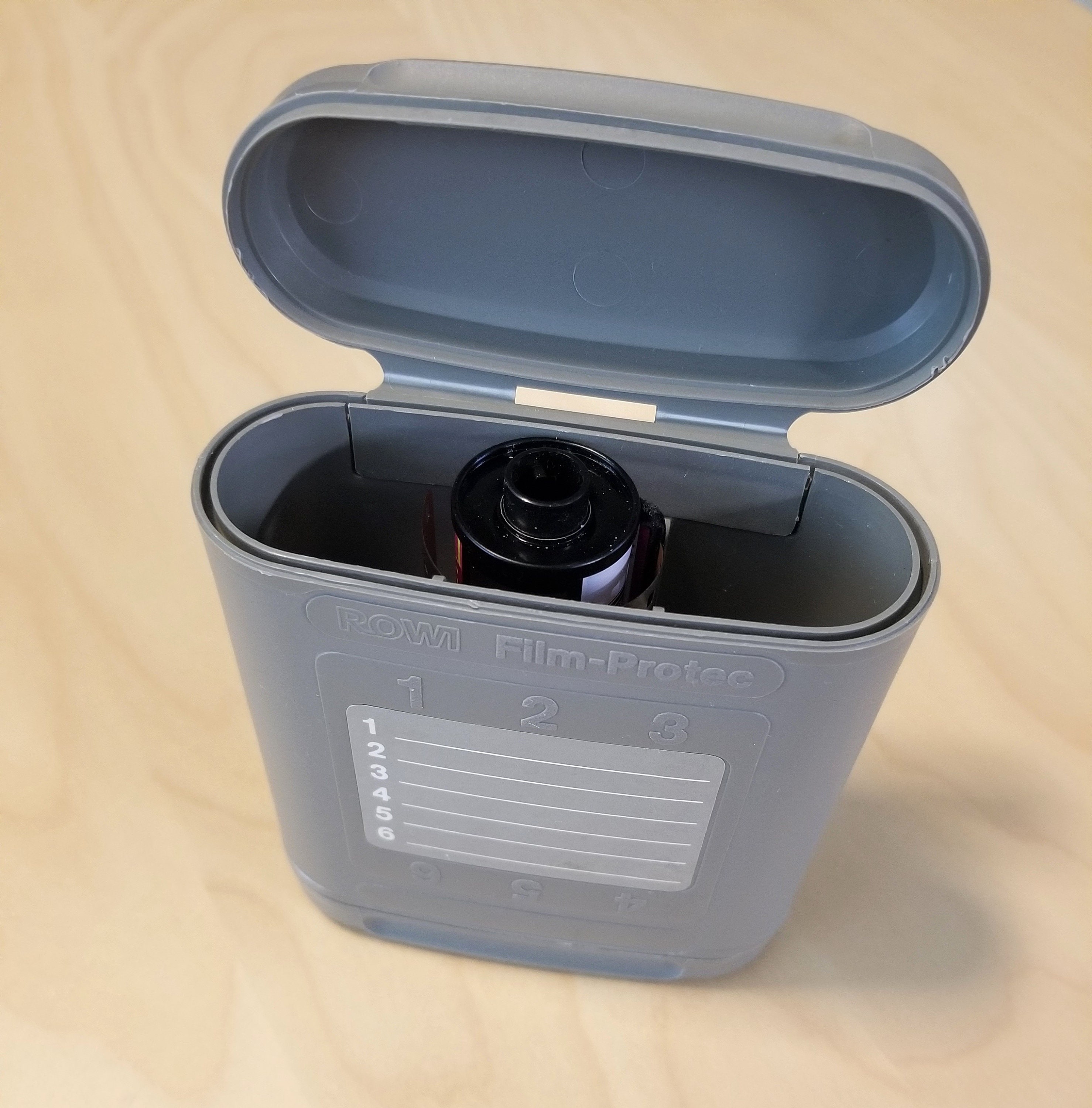 Rowi Film-protec 35mm Film Case Holds 6 Rolls of 35mm Film X Ray ...