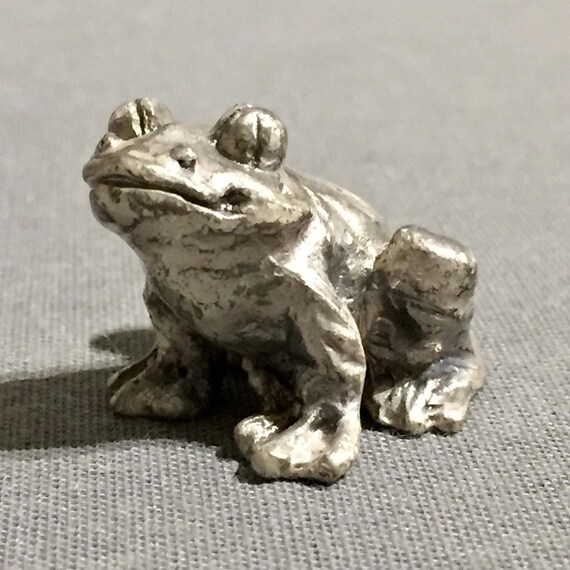 Vintage retro silver tone frog pewter frog lovers ornament | Etsy
