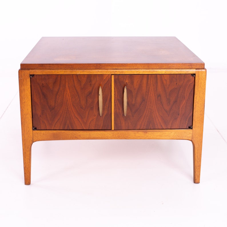 Paul Mccobb Style Lane Rhythm Mid Century Walnut Nightstand - Etsy Paul Mccobb Style Lane Rhythm Mid Century Walnut Nightstand - Etsy