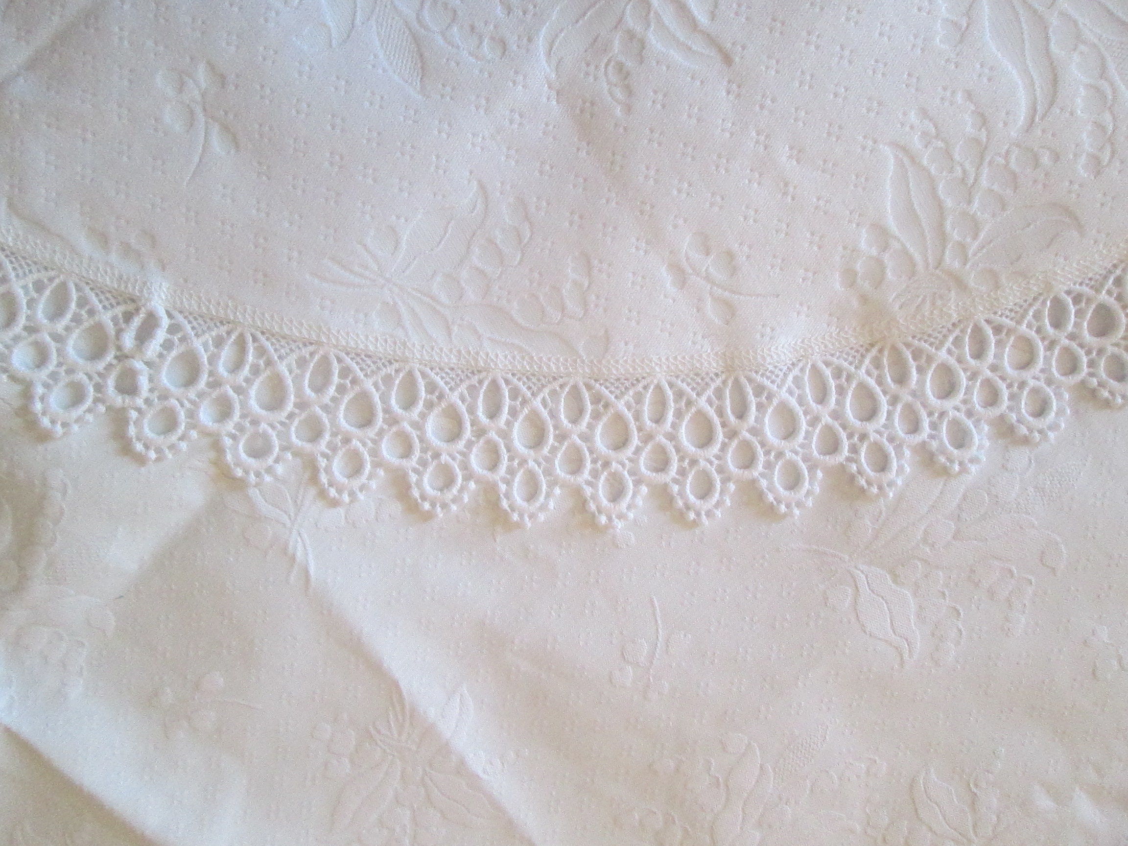 Vintage Lace Edged Single Bed Bedspread White Brocade Fabric - Etsy