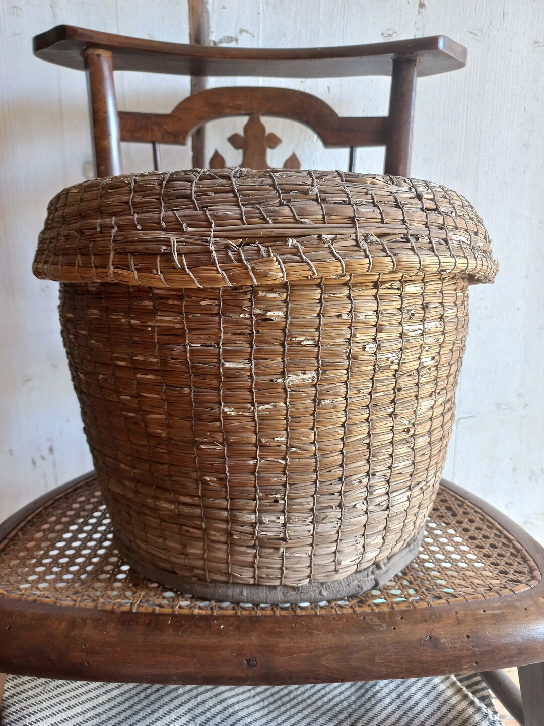 Antique Primitive European Straw Lidded Basket Rustic Hand-woven ...