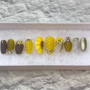 Honeycomb, Sunflower, Bee, Polka Dot, Full Cover, Press On - Etsy