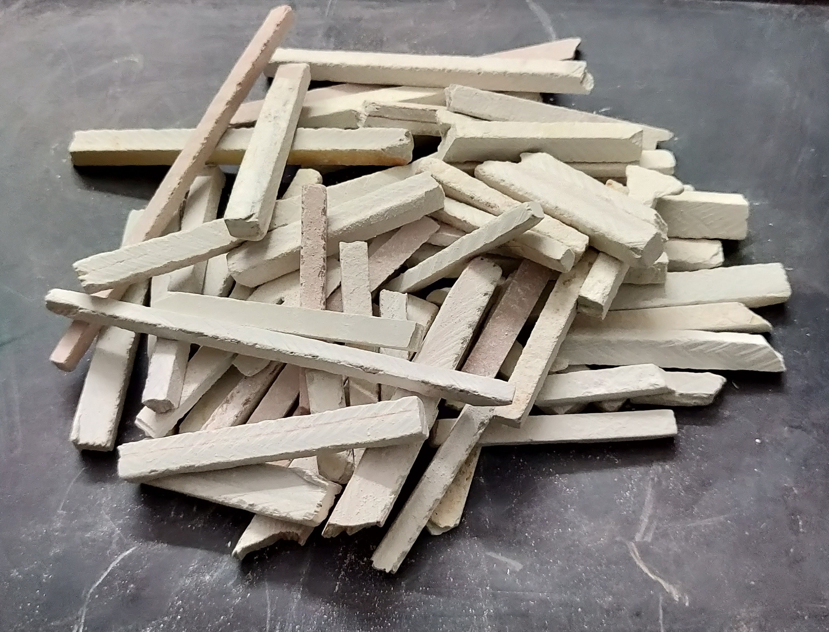 Slate Pencils 2 Kilograms 2000 Grams 5-8 mm Thick White Color | Etsy