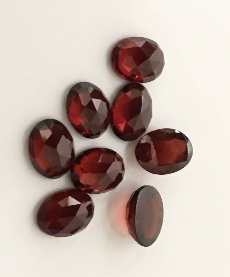 SALE Red Garnet 8x6mm Oval Rose Cut Cabochons. Garnet Faceted - Etsy