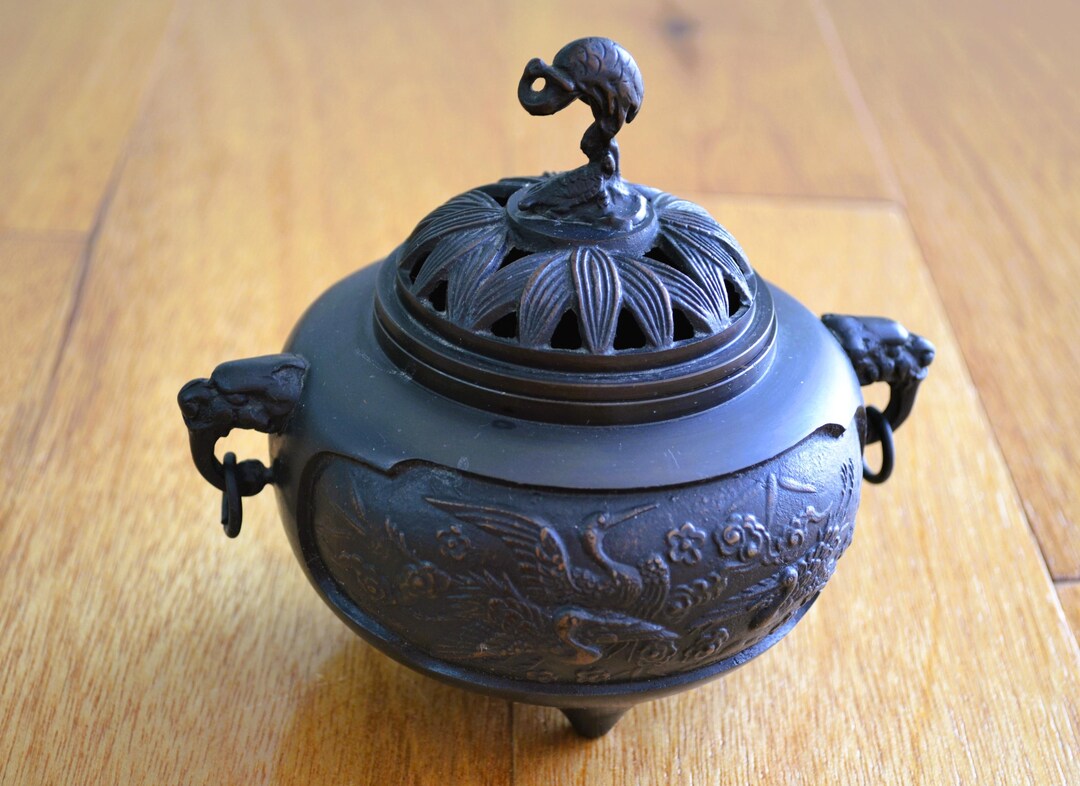 Antique Style Bronze Japanese Lidded Incense Burner/ Censer With ...