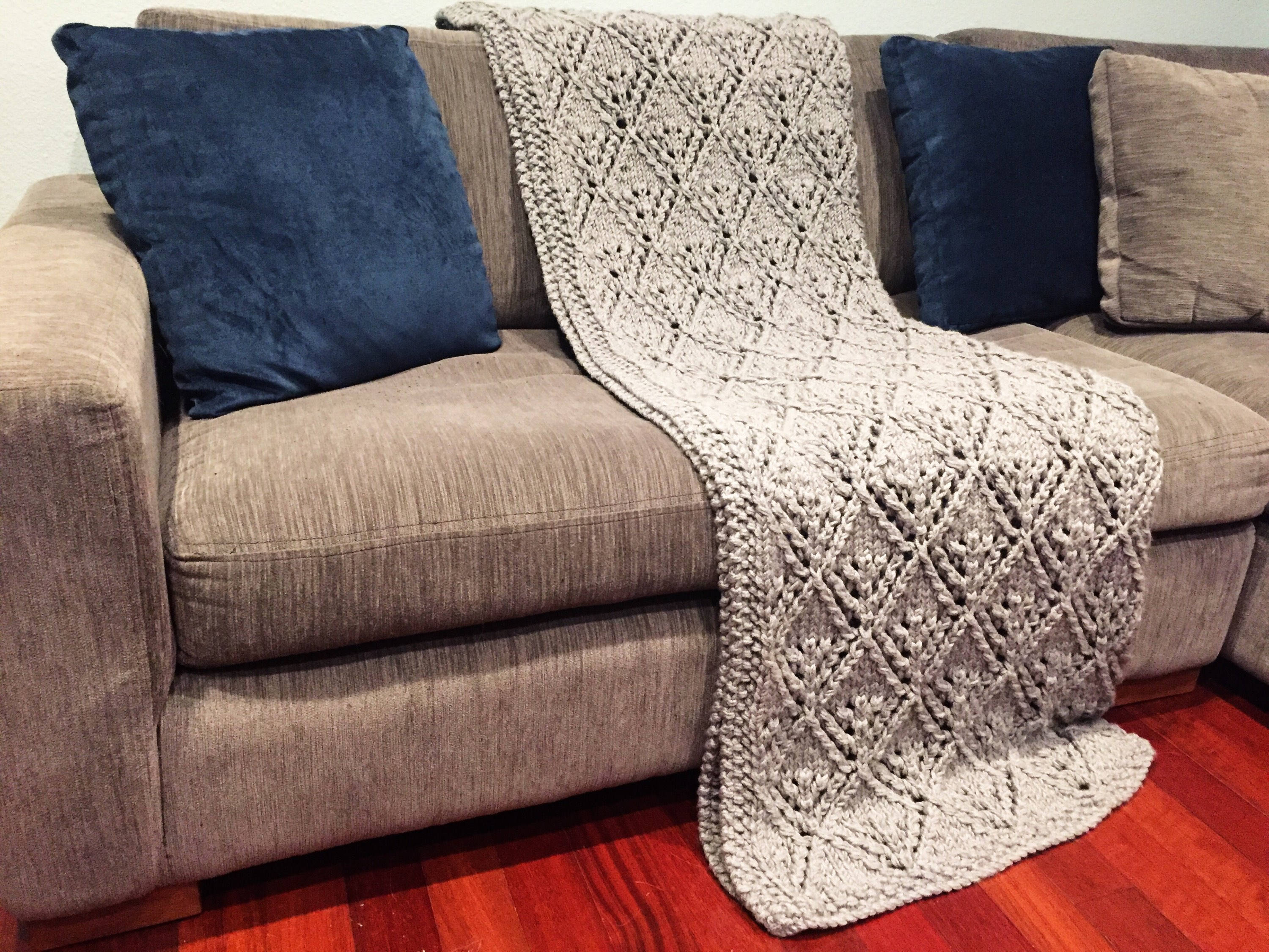 Hand Knit Triangle Winter Lace Washable Wool Blend Afghan 50 x 70 Made ...