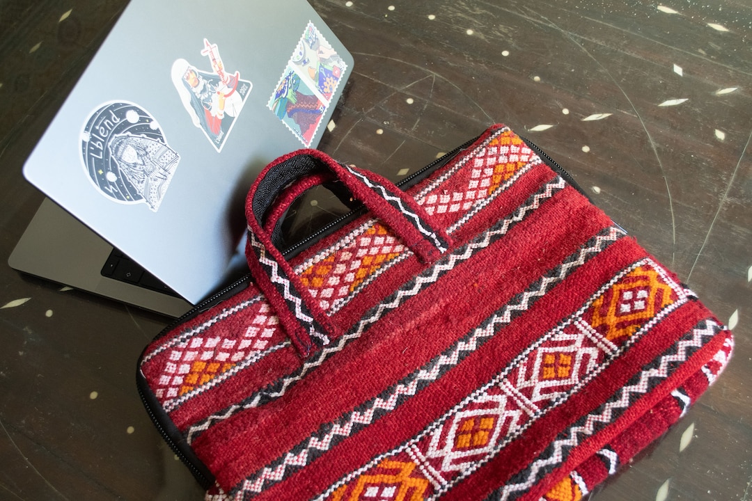 Moroccan Wool Laptop Bag 15 Inch – Handmade Berber Textile – Red Kilim ...