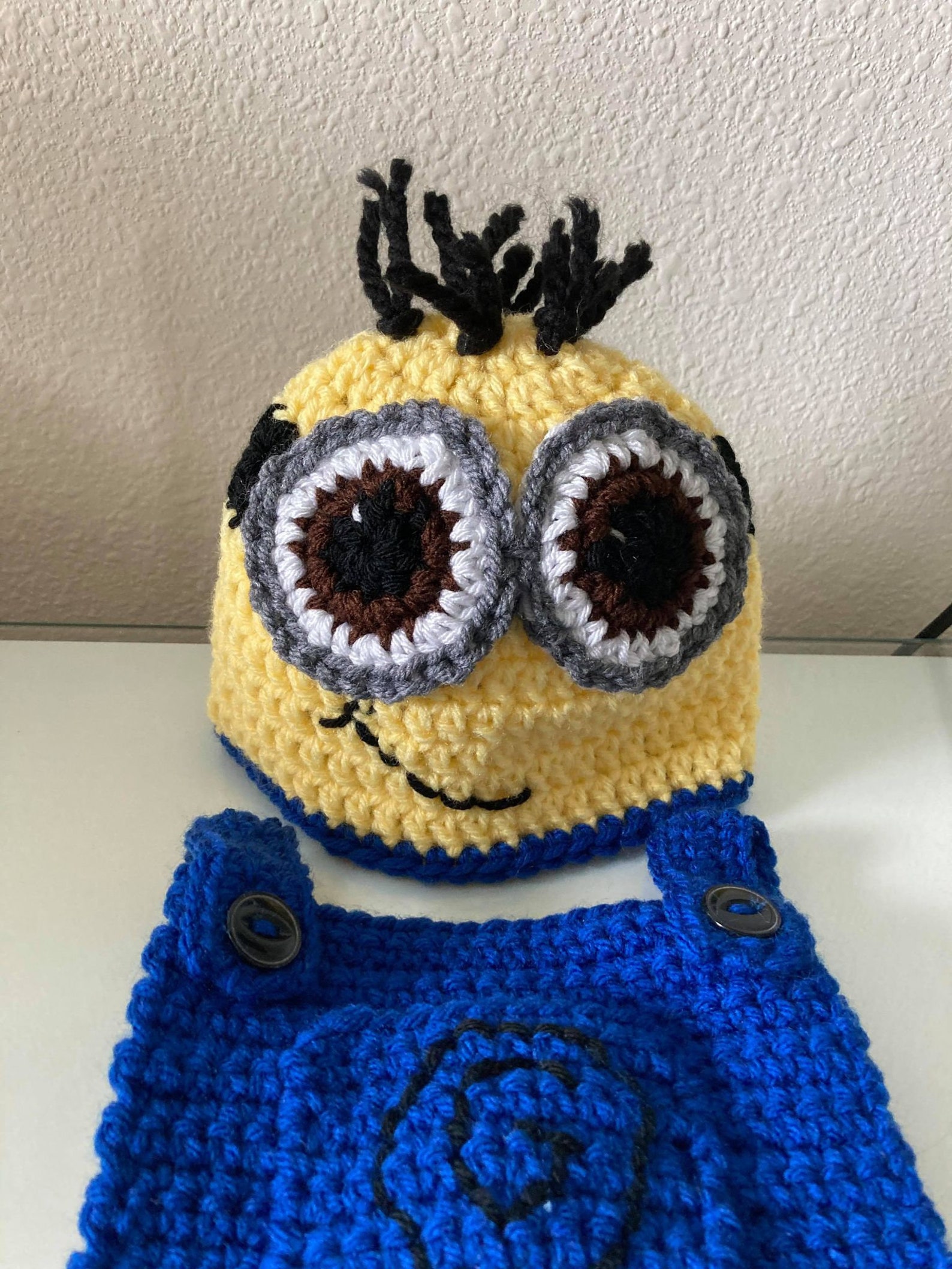 Minion / Minion Baby Outfit/ Newborn Photo Op / Baby Shower | Etsy