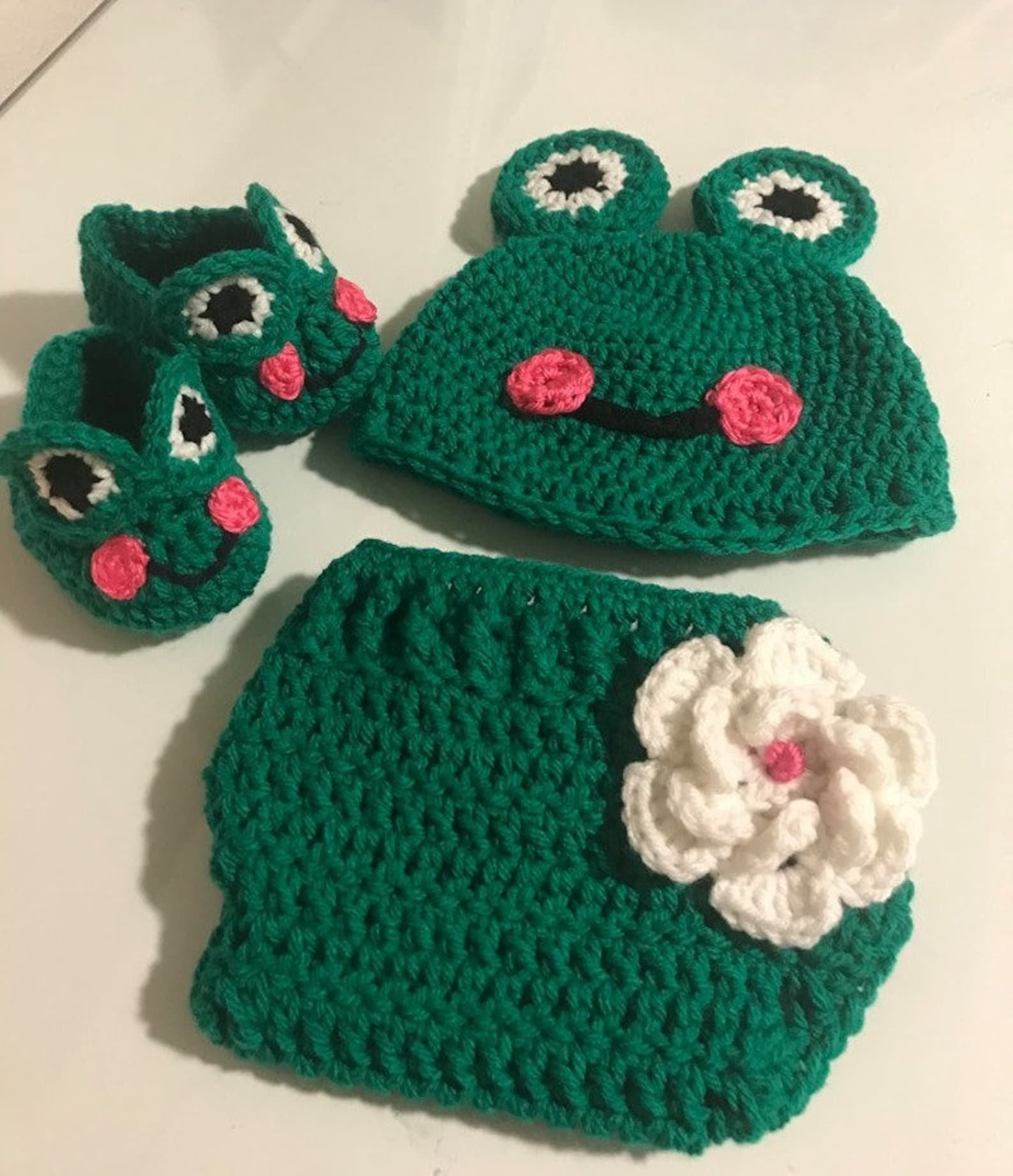 Frog Baby Outfit Photo Op - Etsy