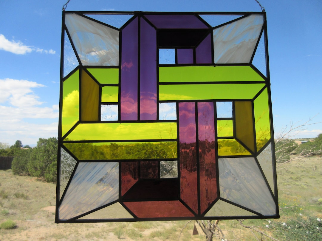 Stained Glasss Optical Illusion. Linked Impossible Boxes 13.5" Square ...
