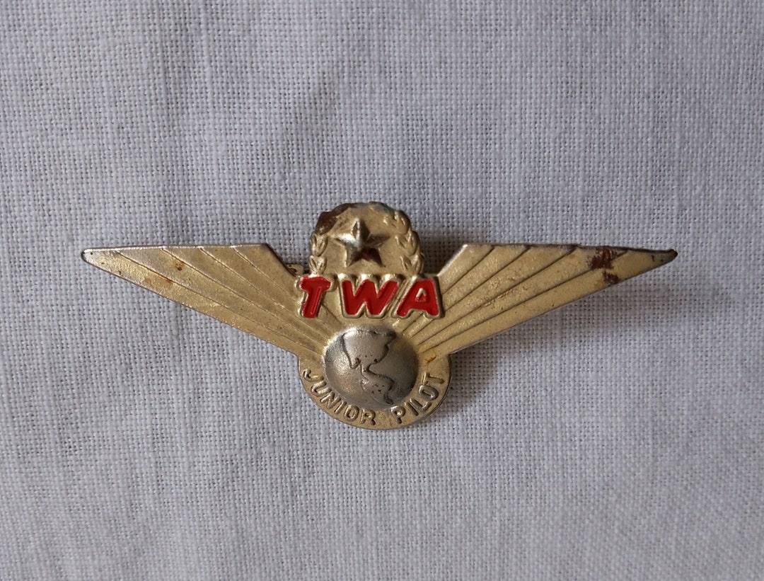1970's TWA Junior Pilot Badge/pin in Yellow Metal - Etsy
