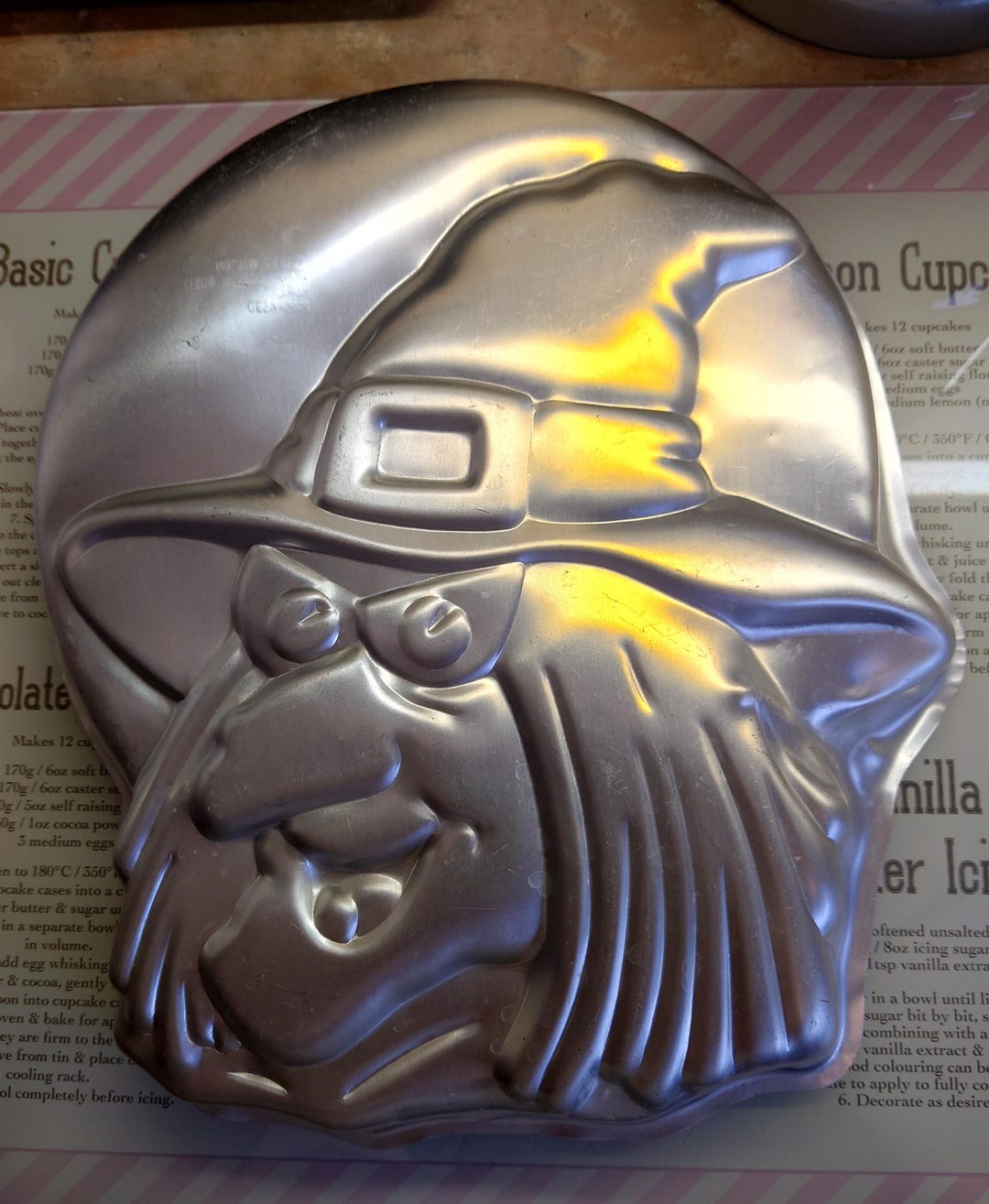 1990 Wilton Witch Cake Tin - Etsy