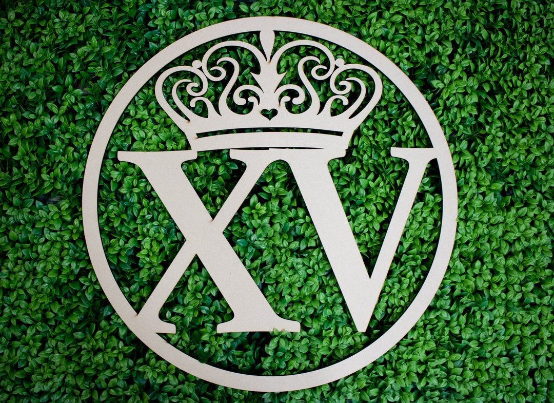 Crown XV Round Wooden Sign - Mis 15 Anos, Sweet 15, Birthday Party ...