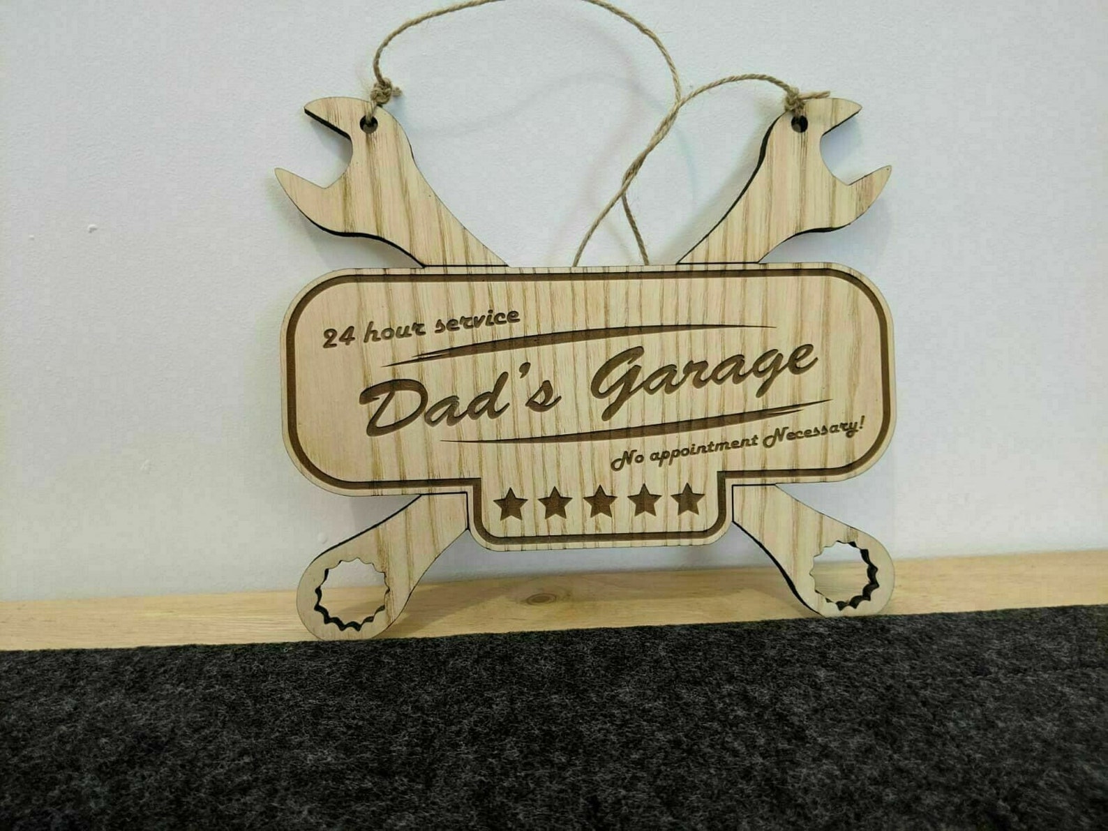 Dad Garage - Shed - Man Cave Personalised Fathers Day Plaque - Dads ...