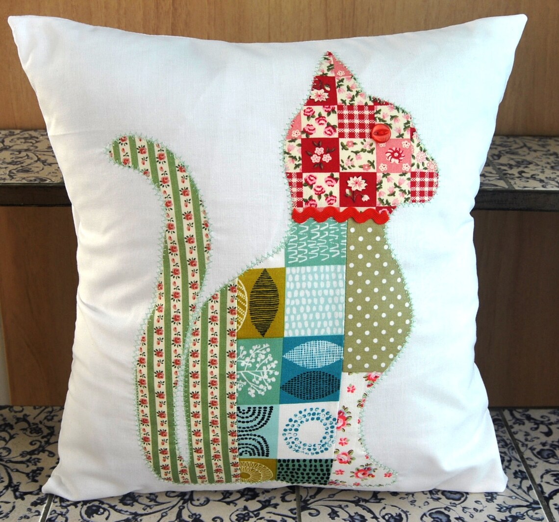 Cat Applique Cushion 'PDF File' Download Sew Your Own Patchwork Cushion ...