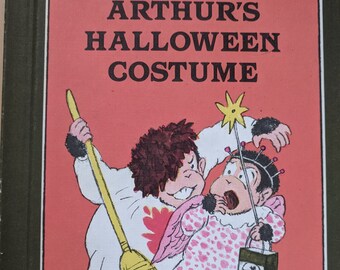 I Read Costume - Etsy