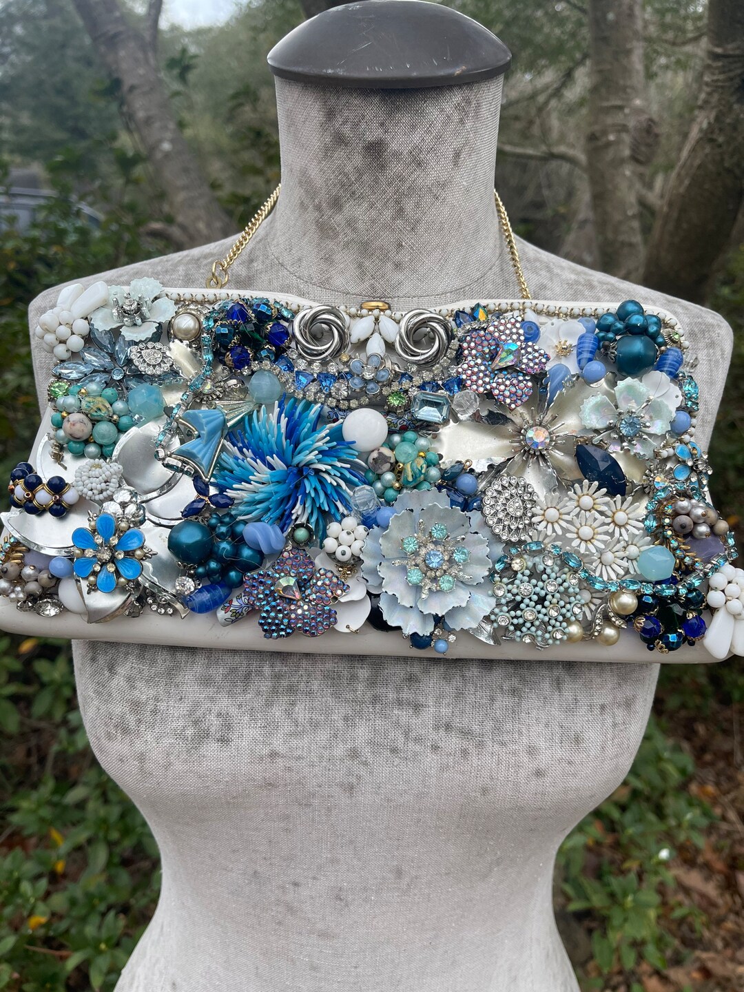 Embellished Vintage White Patent Leather Purse BLUE FLOWERS SILVER - Etsy