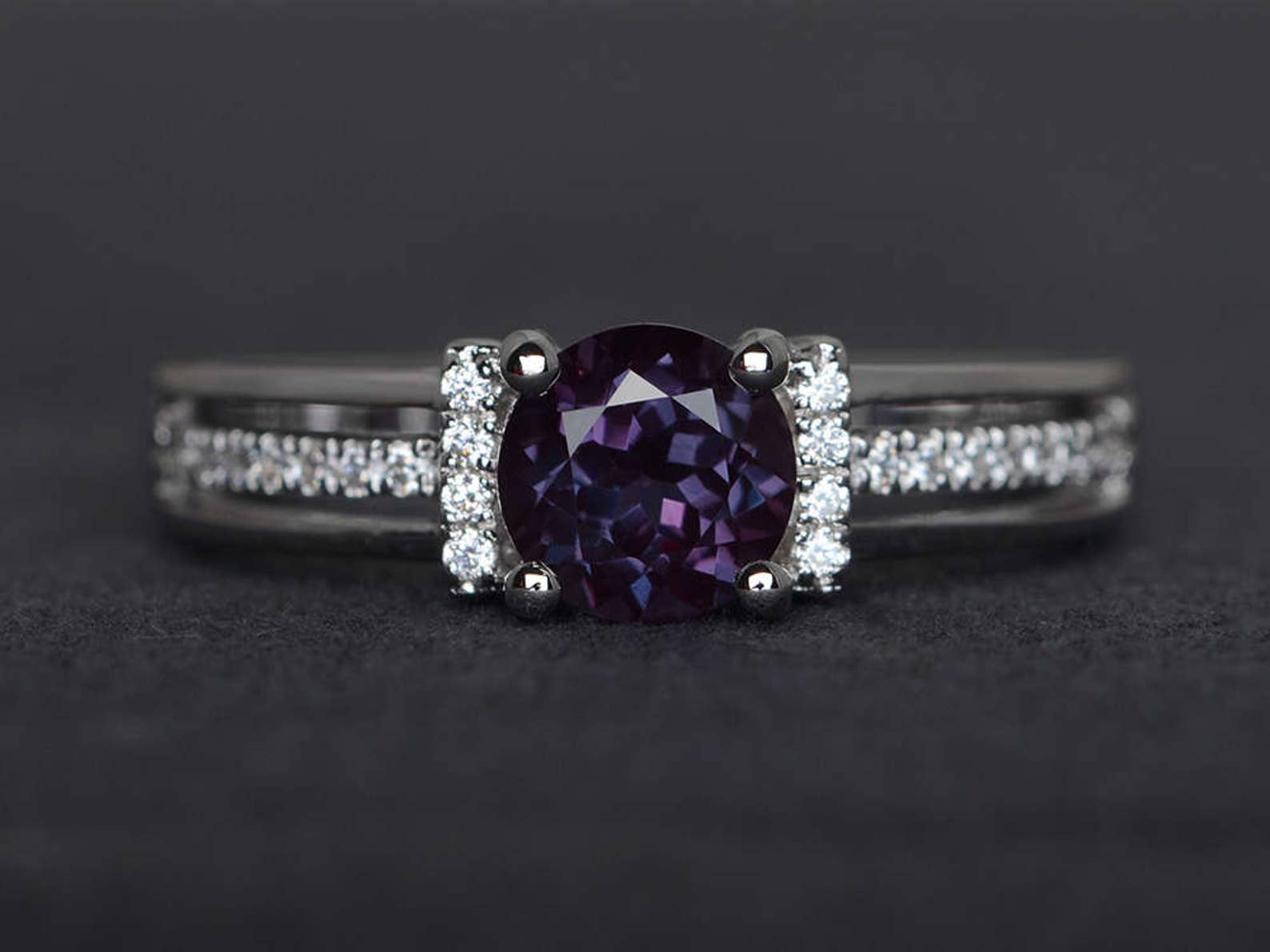 Alexandrite Ring Round Cut Engagement Ring Sterling Silver - Etsy