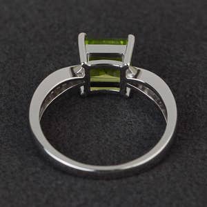 Natural Peridot Ring Square Cut Peridot Green Gemstone Ring Silver ...