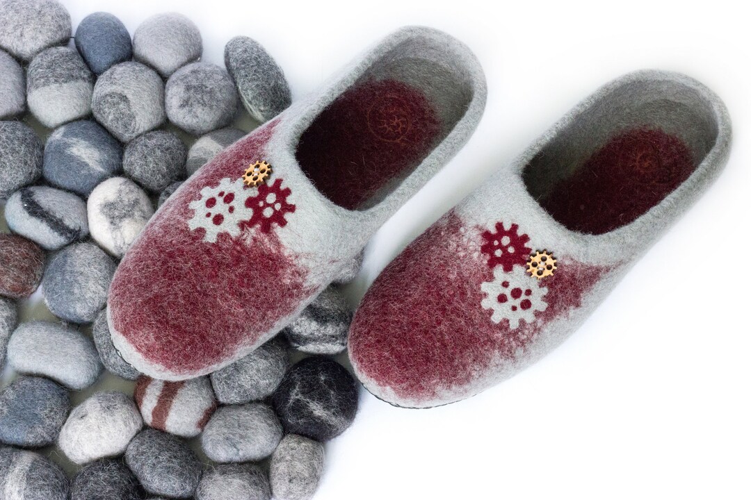 Men Slippers Felted Wool Shoes Gray Minimalism Electrician Mechanic ...