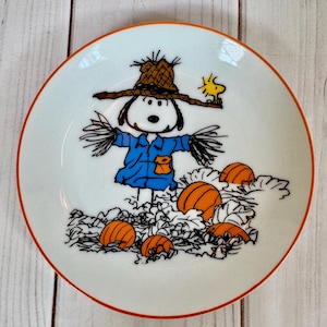 Peanuts Snoopy Halloween Fall Simple Scarecrow Appetizer Plates Set of ...