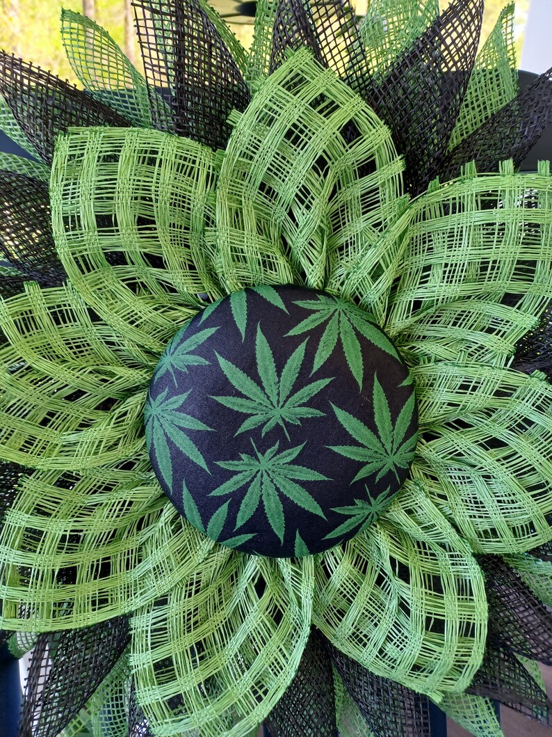 Marijuana Leaf WREATH CENTER for Front Door Wreath, Marijuana ...