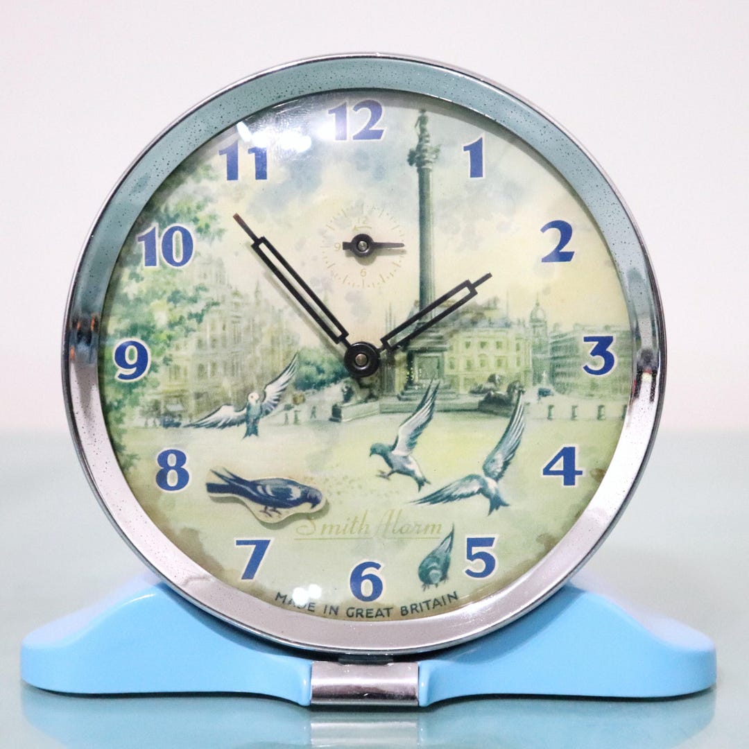SMITH Alarm Clock TRAFALGAR Square Pecking Pigeon Dove Mantel Super ...