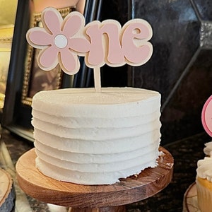 Daisy Cake Topper Flower Custom Name | Rattan, Acrylic, Personalized ...