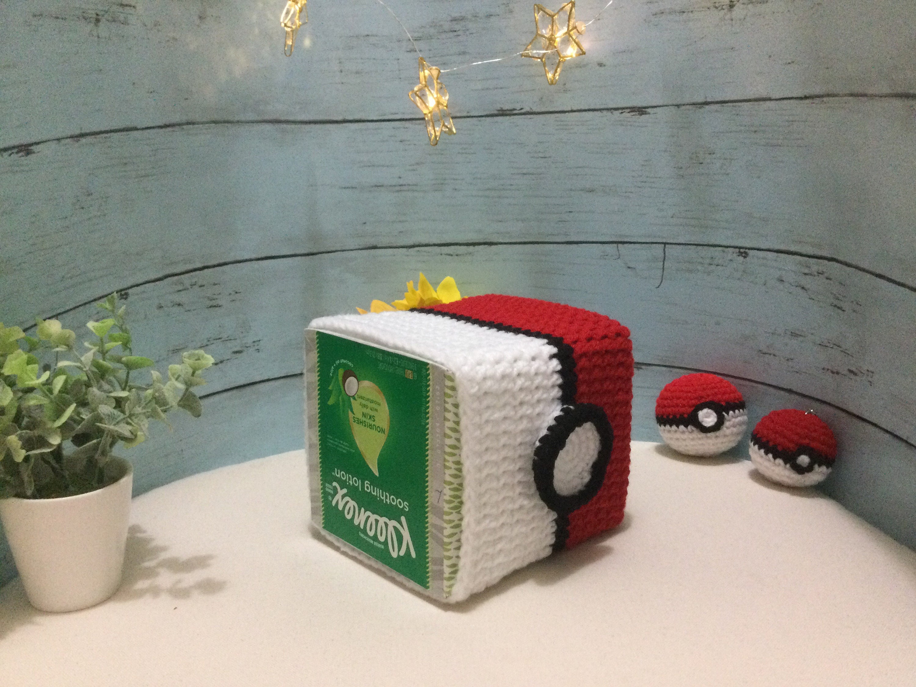 Handmade Crochet Pokeball Cube Shaped Tissue Cover/Cylinder | Etsy