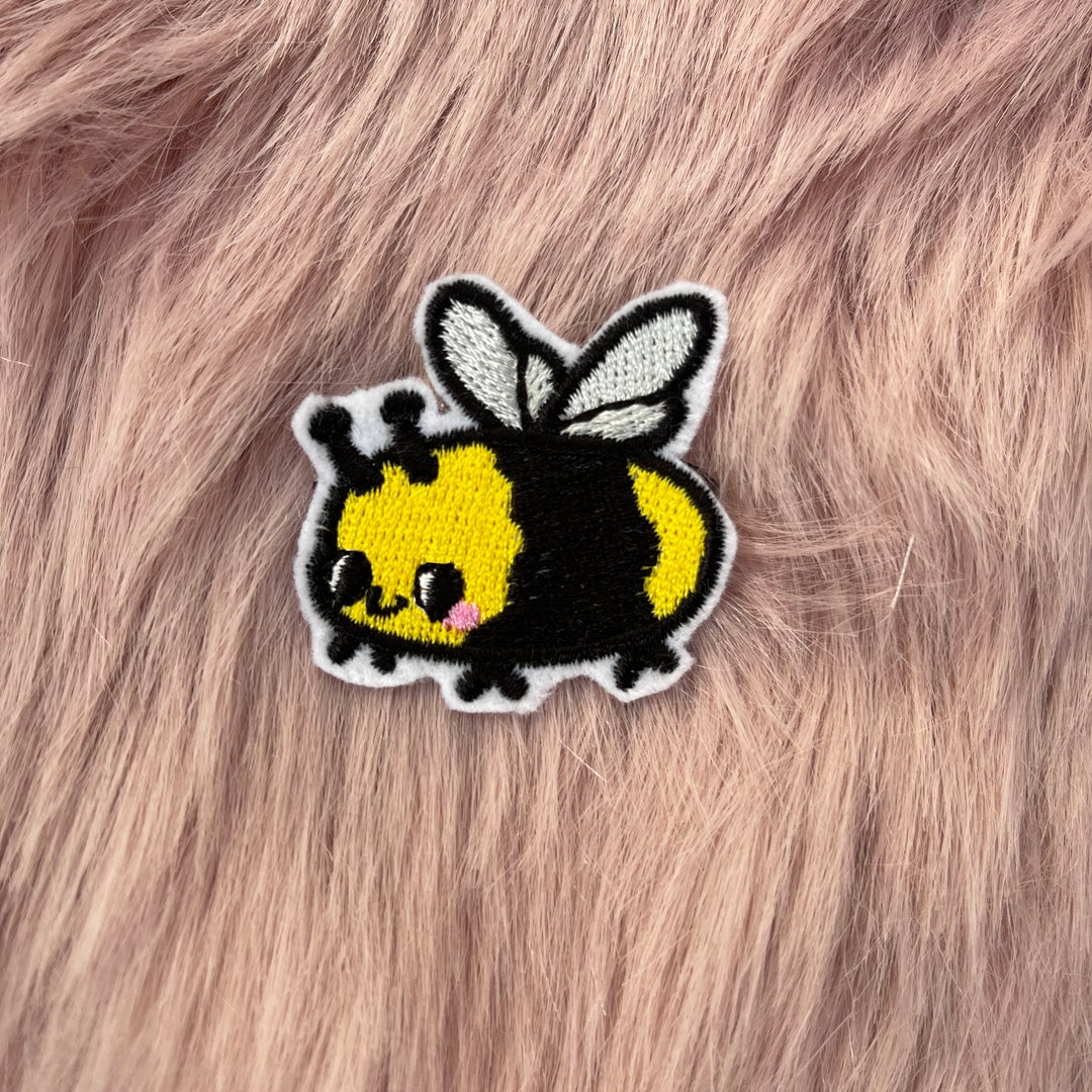 Cute Iron on Embroidered Bee Patch - Etsy