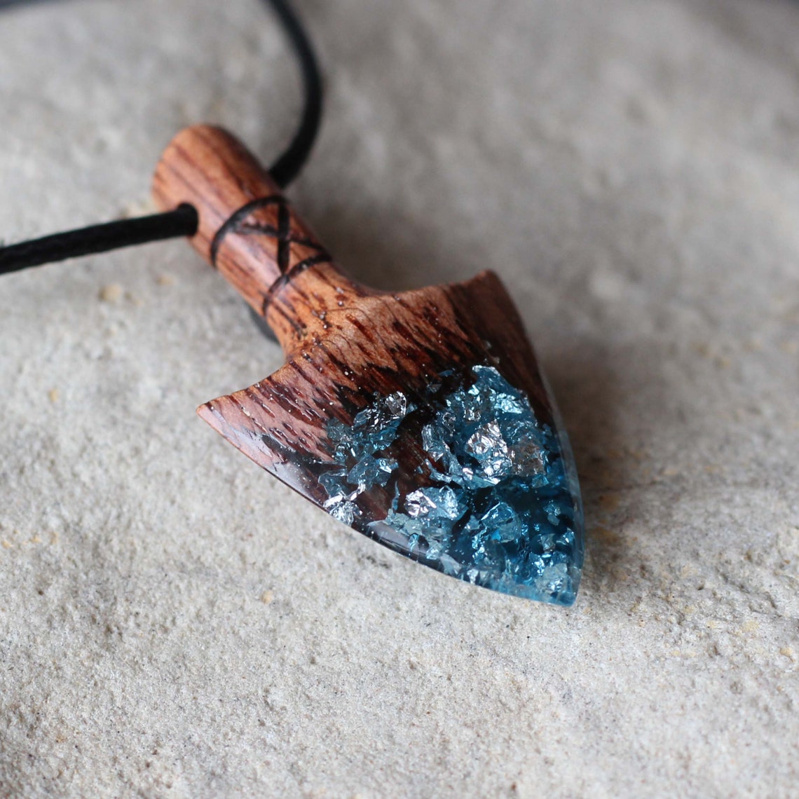 Pendant Crystal Arrowhead Wooden Pendant for Women and Men. - Etsy