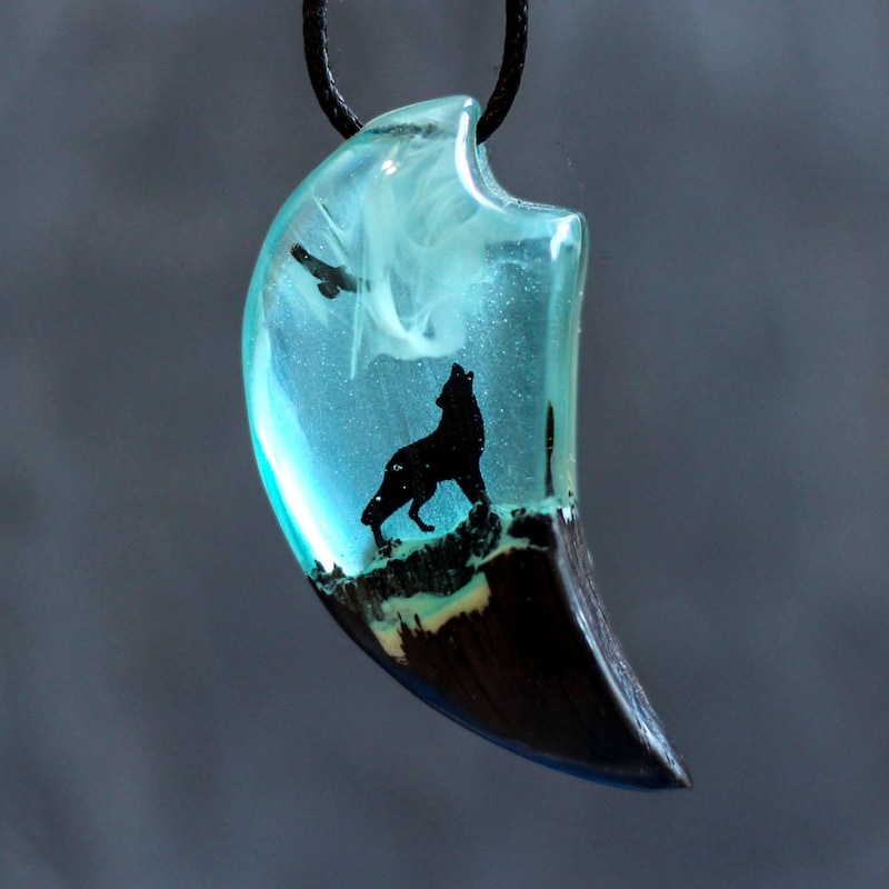 Glowing Wolf Necklace Etsy