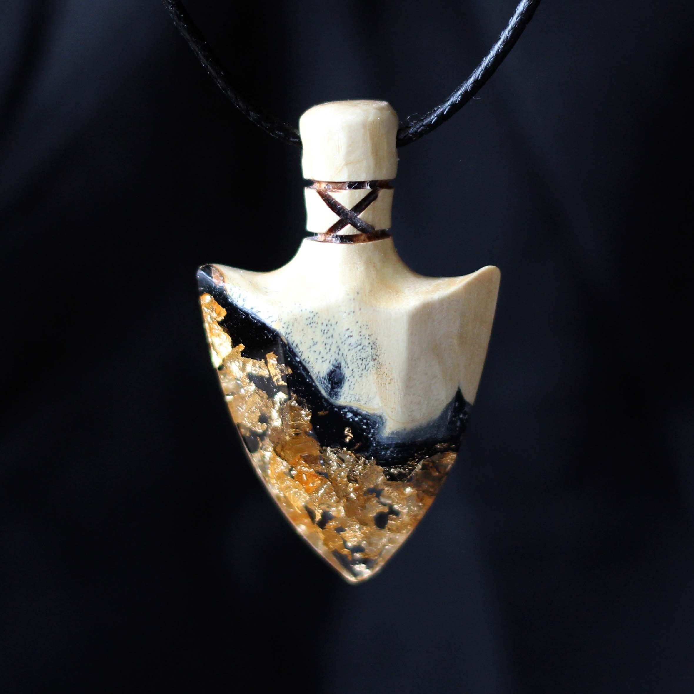 Pendant Crystal Arrowhead Wooden Pendant for Women and Men. - Etsy