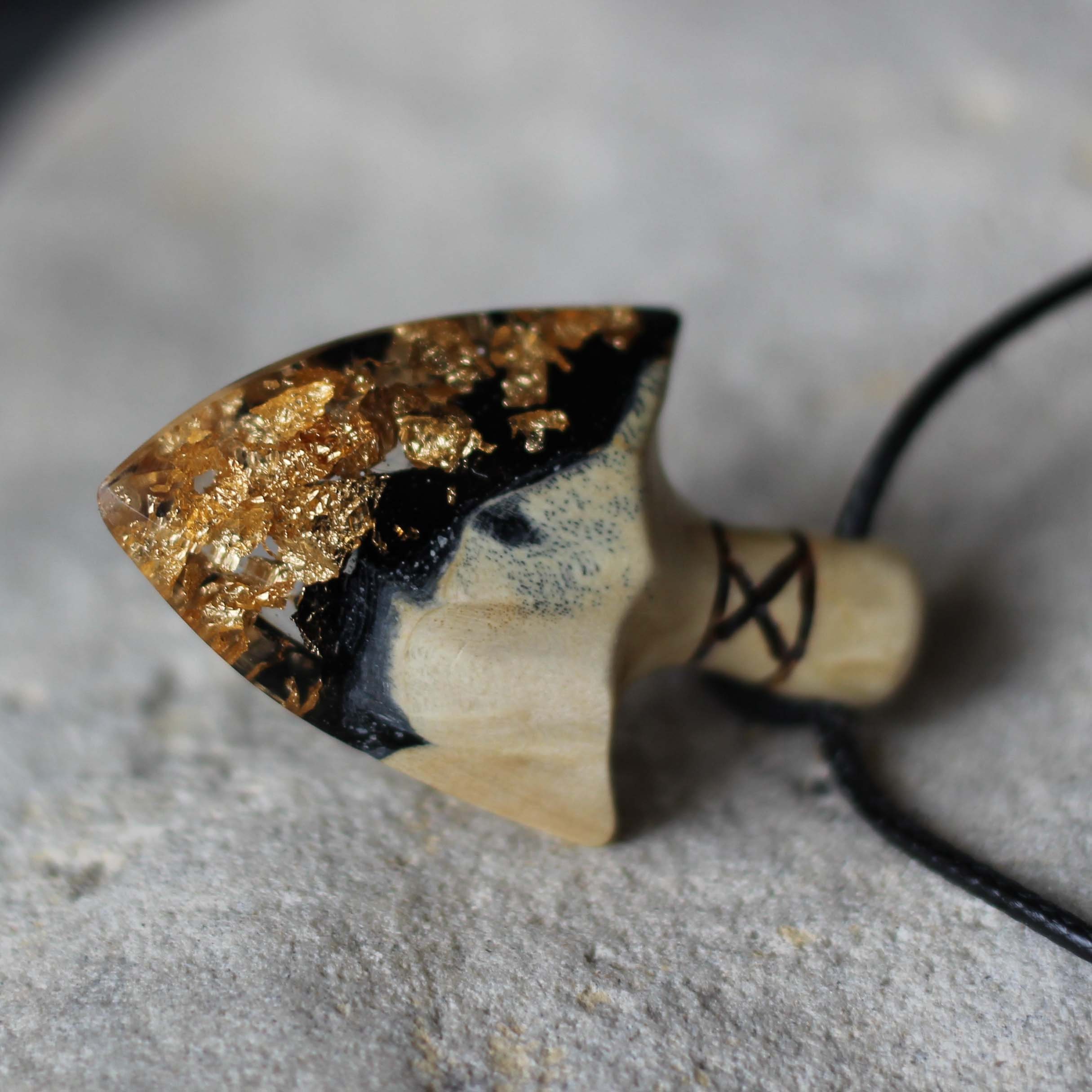 Pendant Crystal Arrowhead Wooden Pendant for Women and Men. - Etsy