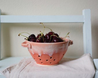 Berry bowl colander | Etsy