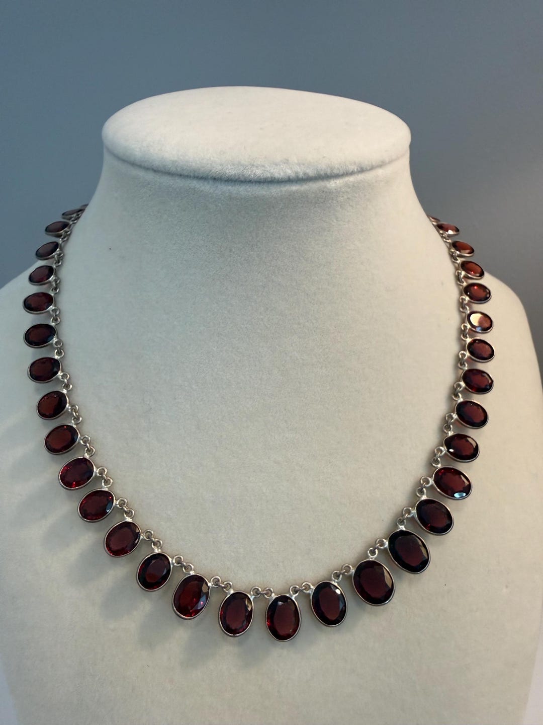 Vintage Natural Garnet Reviere Necklace App 165 Carats . 16 Inches Long ...