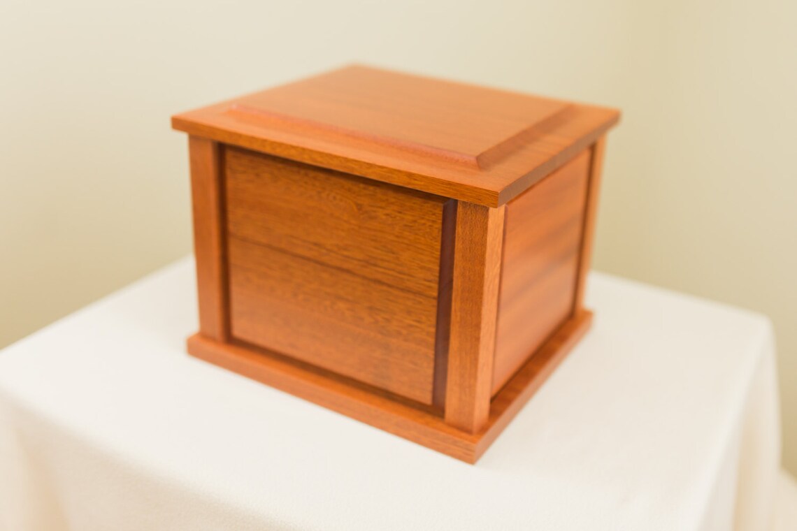 Sepele Mahogany Companion Urn | Couples Urn | Divided Urn ...