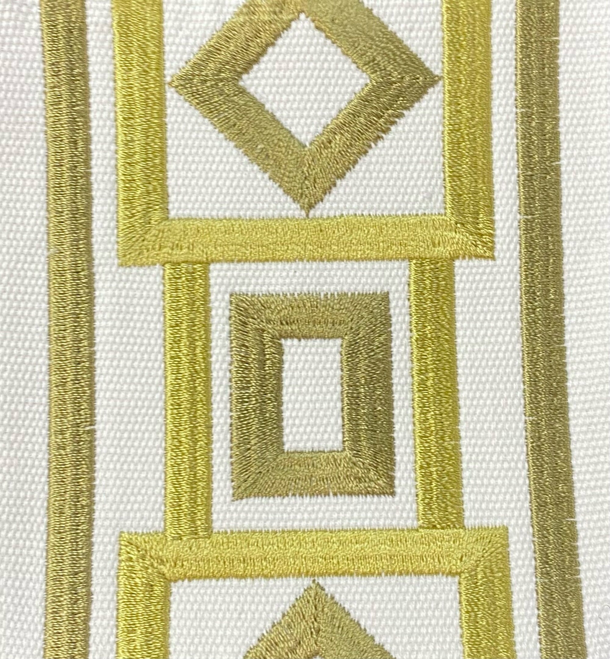 Sample-trim/embroidery Sample 2 X 4 please Read Item Description Before ...