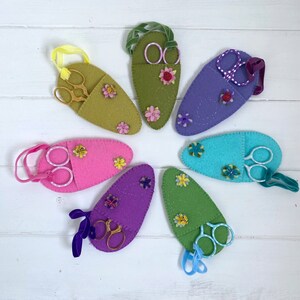 Mossy Green Felt Scissor Case With Matching Embroidery Scissors ...