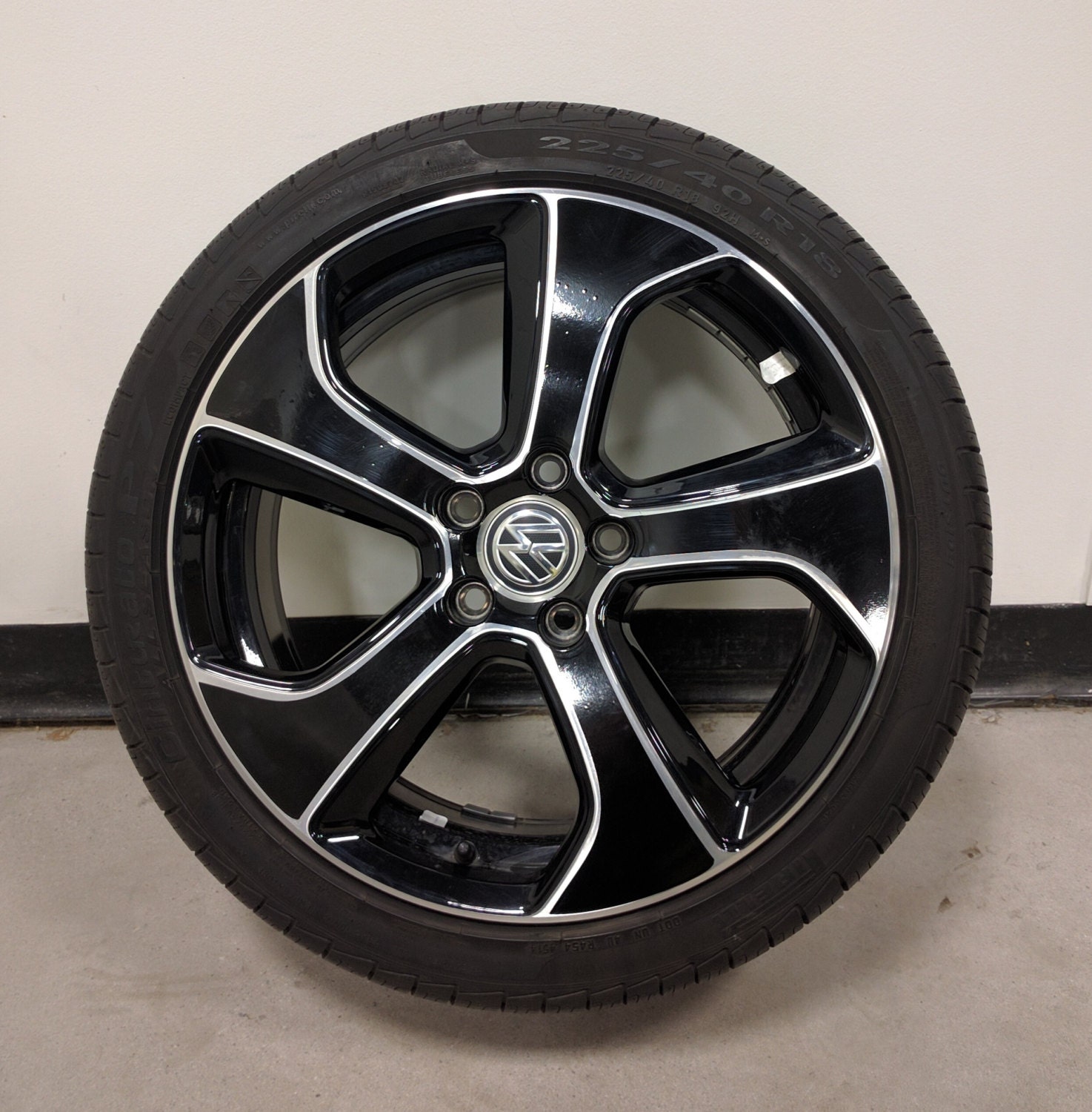 VW MK7 Gti Austin Wheel Decal "aus-full Decal Kit" - Etsy