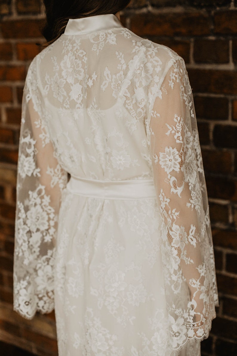 Luxurious Ivory Lace Robe Margaret with Chiffon LiningBridal | Etsy