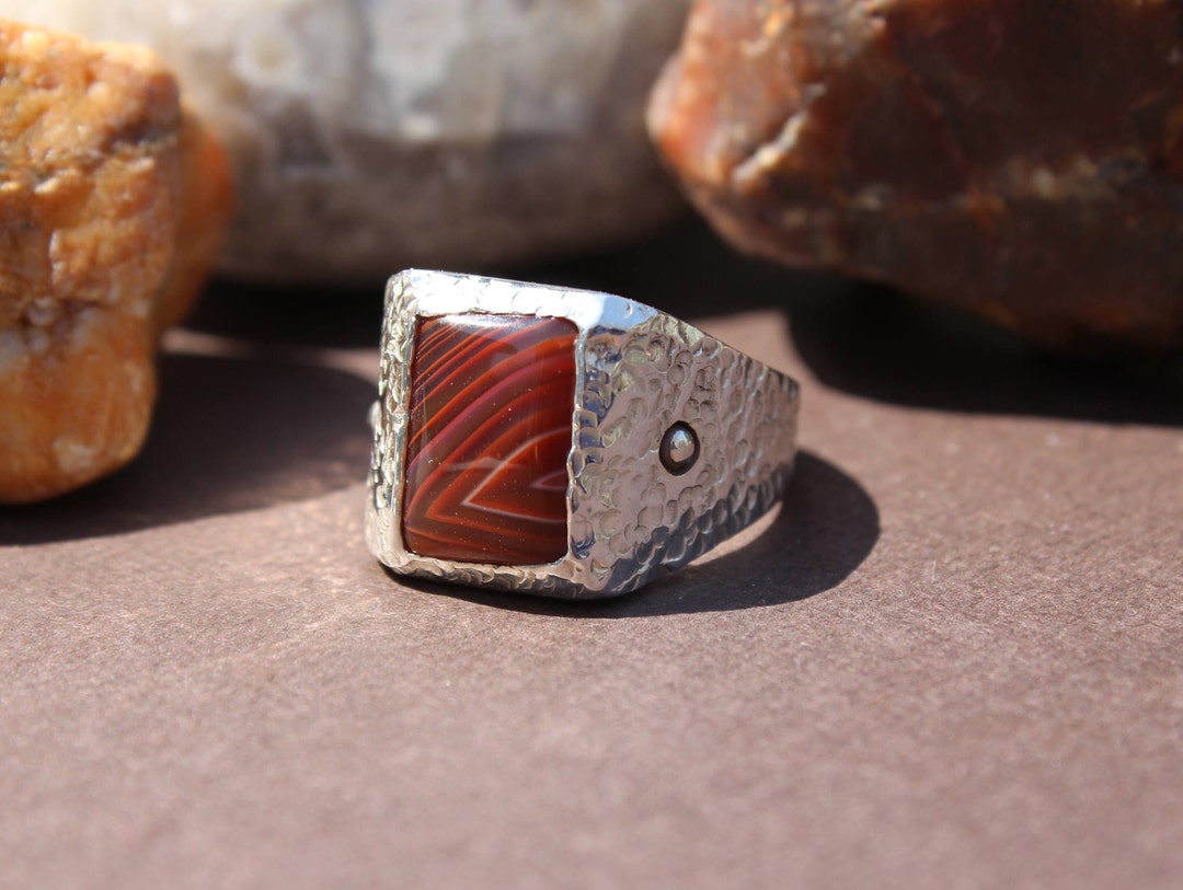 12-5 Red and White Banded Lake Superior Agate Ring Set in .950 Sterling ...