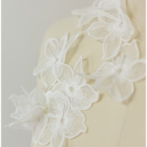 A17-158 // 10pc. Lace Flower Patch, Sew on 3D Flower, 3D Flower Lace ...