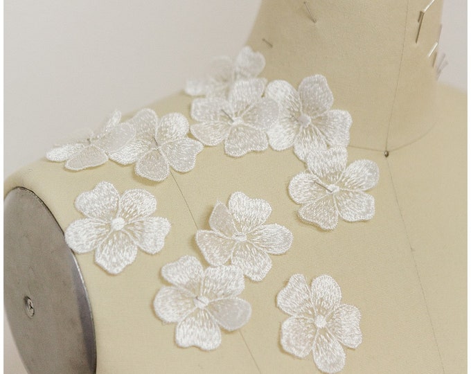 A17-164 // 10pc. Lace Flower Patch, Sew on 3D Flower, 3D Flower Lace ...