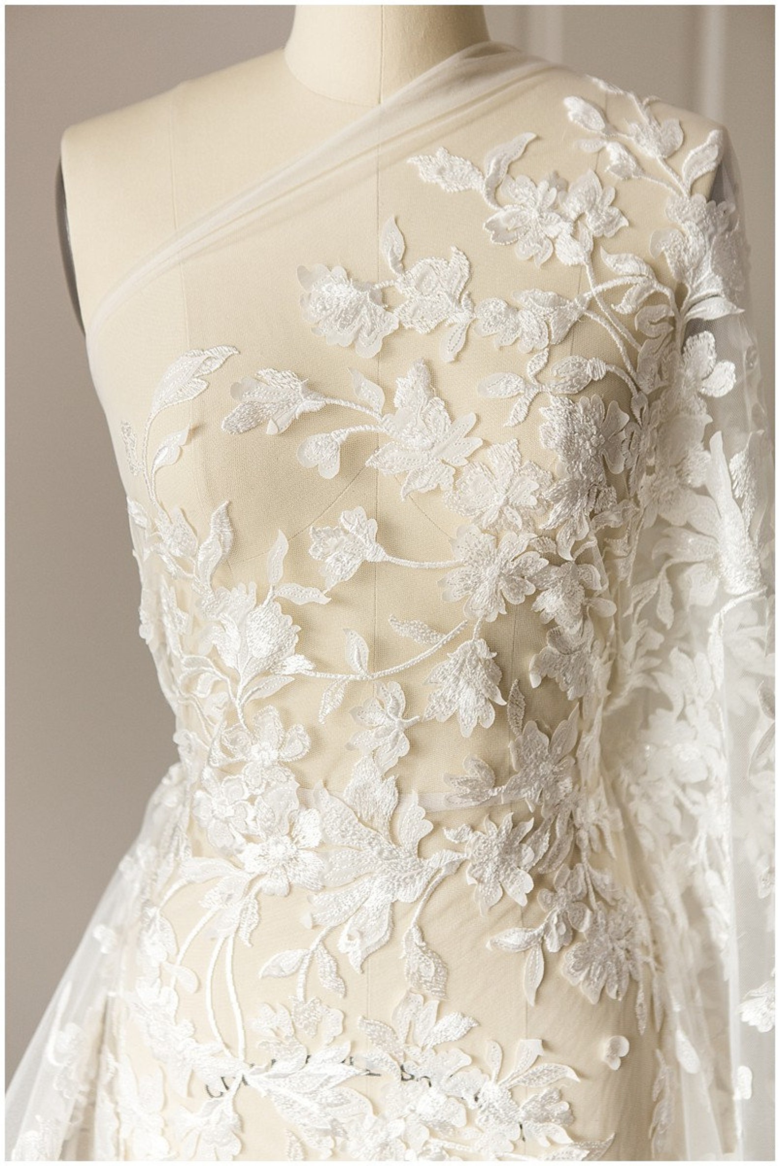 3D Embroidered Flower Lace Fabric, Bridal 3d Lace Fabric, Wedding Dress ...