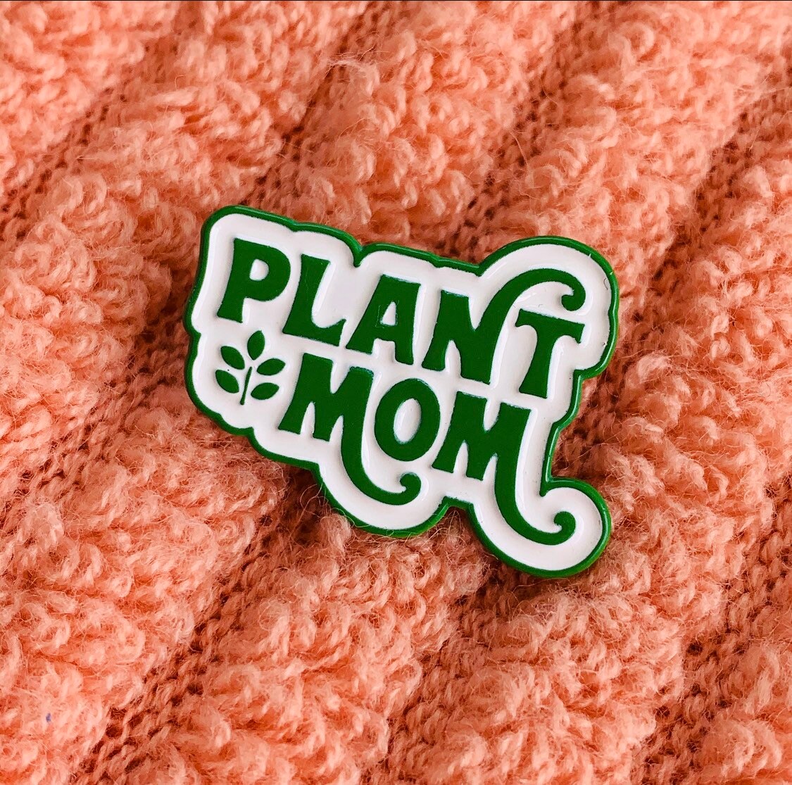 PLANT MOM Pin 70s 80s Retro style Badge Soft Enamel Plant | Etsy
